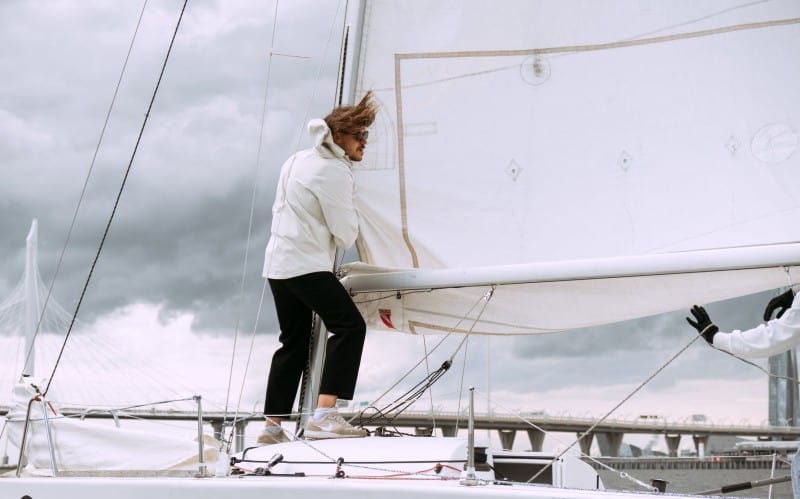 Solo Sailing: Everything You Need to Know