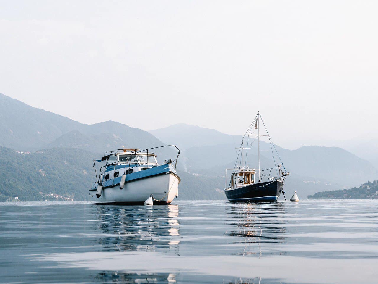 When One Boat is Overtaking Another Which Boat Must Give Way?